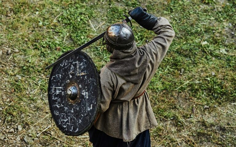 64 Powerful Male Irish Warrior Names and Their Meanings